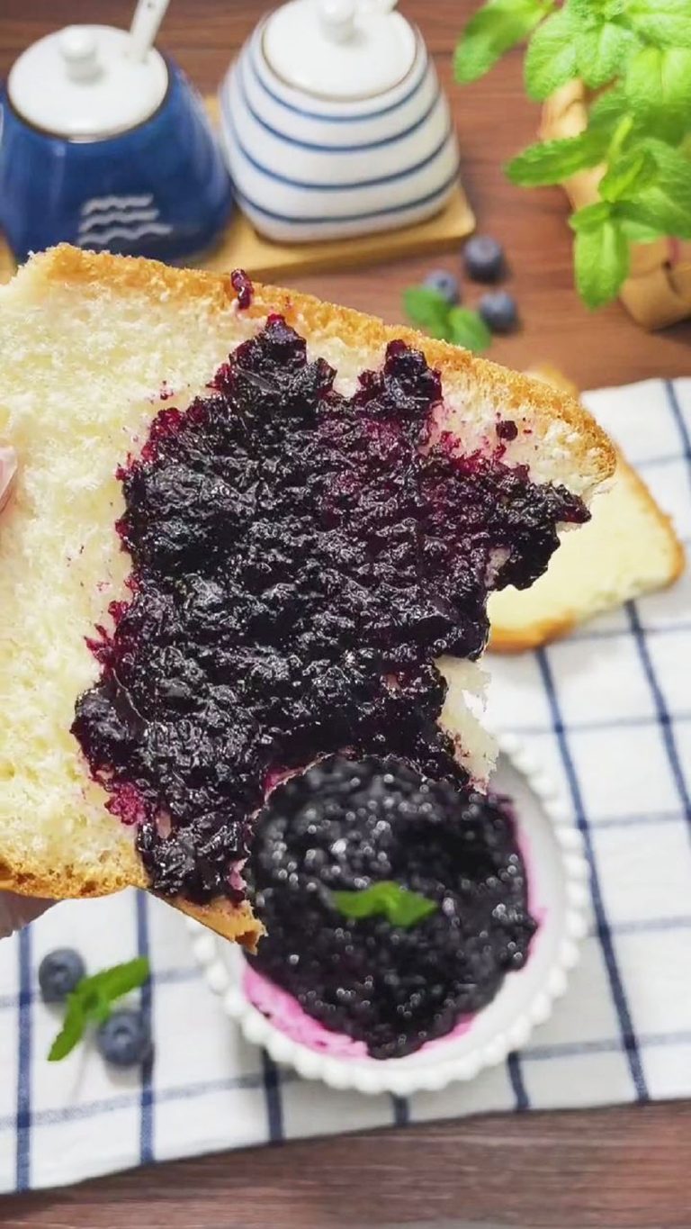 3-Ingredient Blueberry Jam (Without Pectin) - Cafe Deluxe