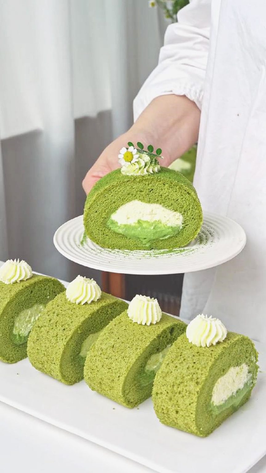 Matcha Swiss Roll Recipe - Cafe Deluxe