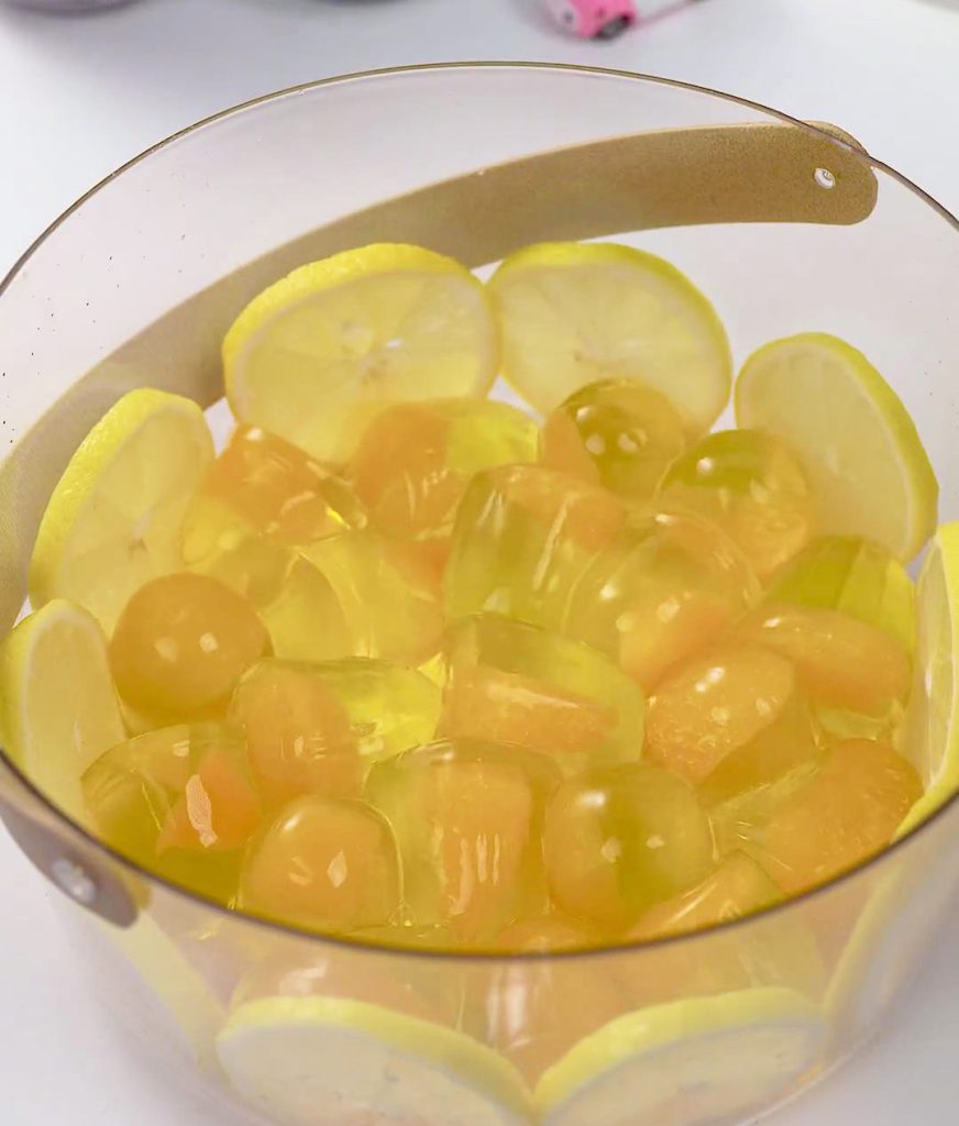 How to Make Your Own Flavored Ice Cubes - Cafe Deluxe
