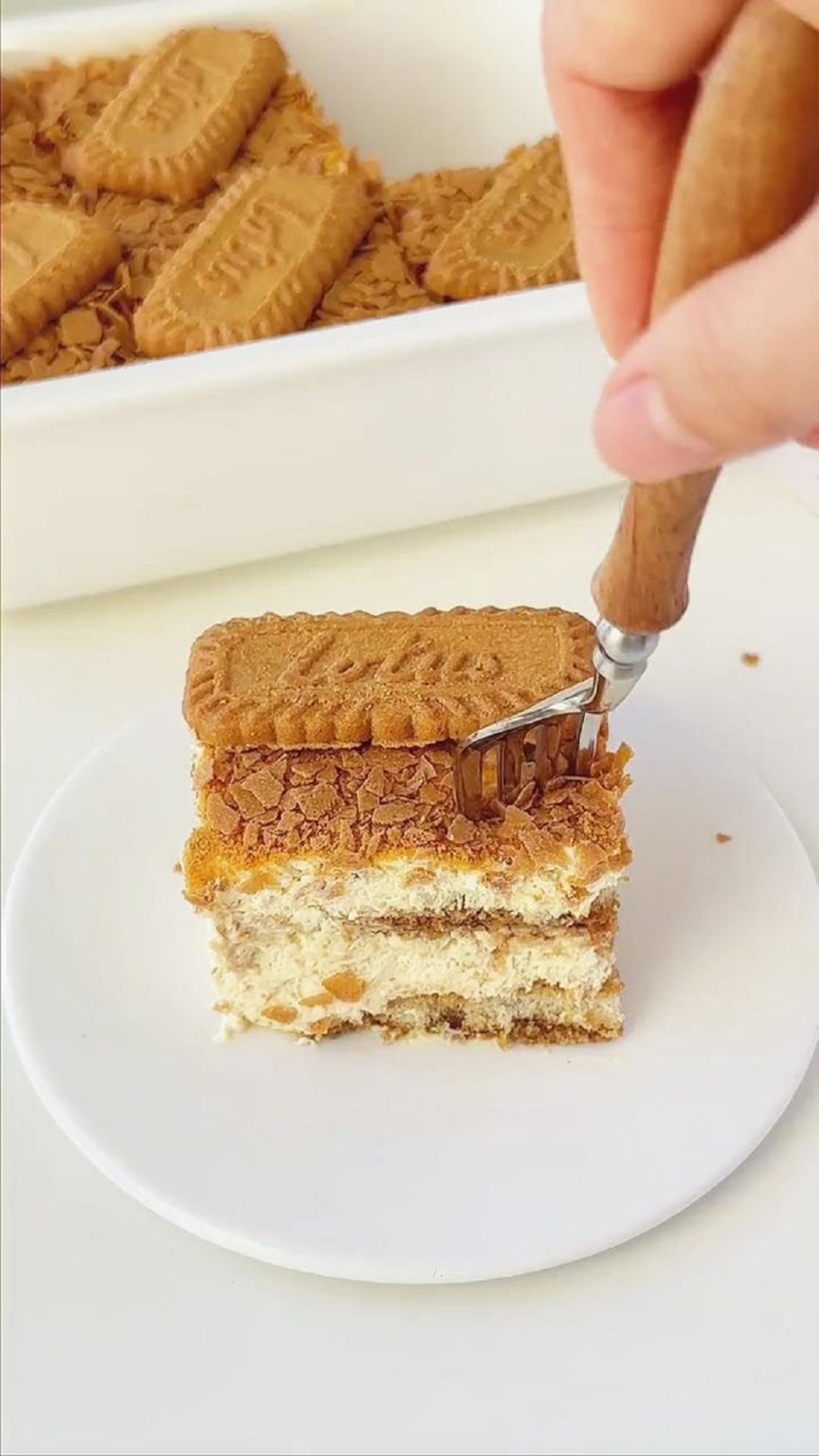 How to Make Biscoff Tiramisu at Home - Cafe Deluxe