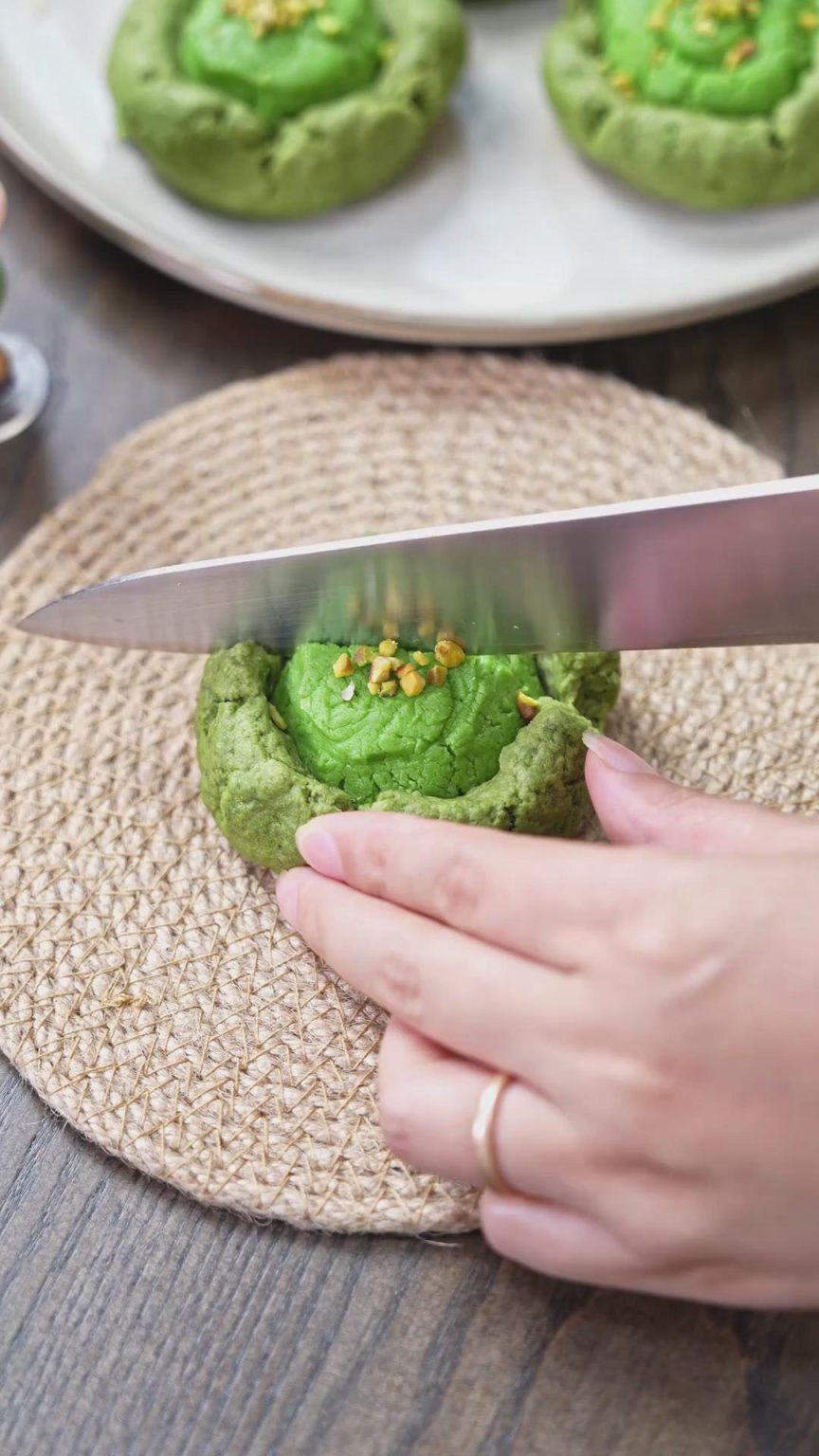 Decadent Matcha Scones Recipe - Cafe Deluxe